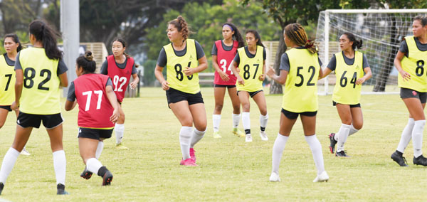 Local soccer players showcase their skills | News, Sports, Jobs - Maui News